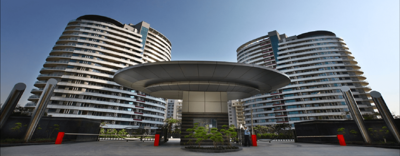 Omaxe Twin Tower | Best properties for Sale - in India - Noida - Townmanor